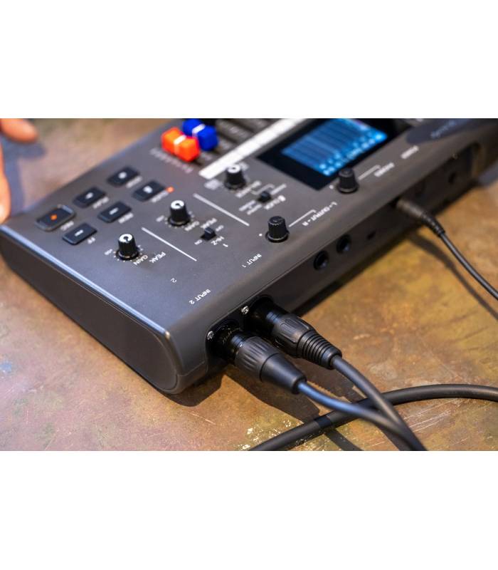 Zoom - R12 - Enregistreur 8 Pistes / 2 Entrees Avec Ecran Tactile Et ...